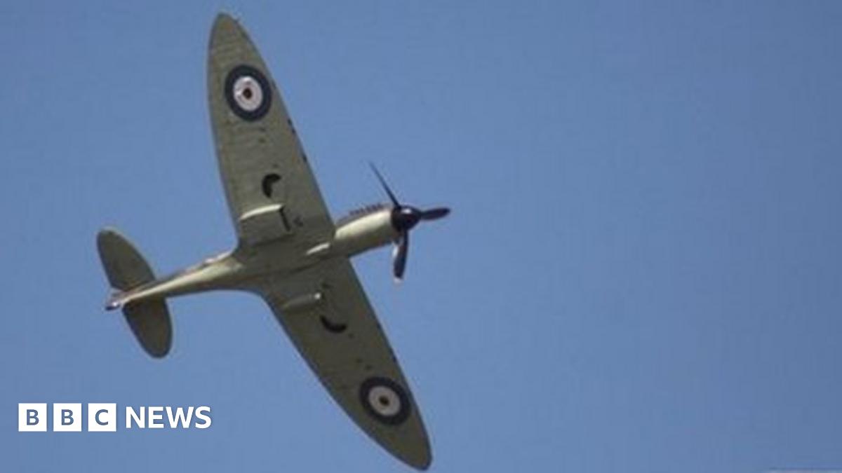 WWII Spitfires digging team leaves for Burma - BBC News