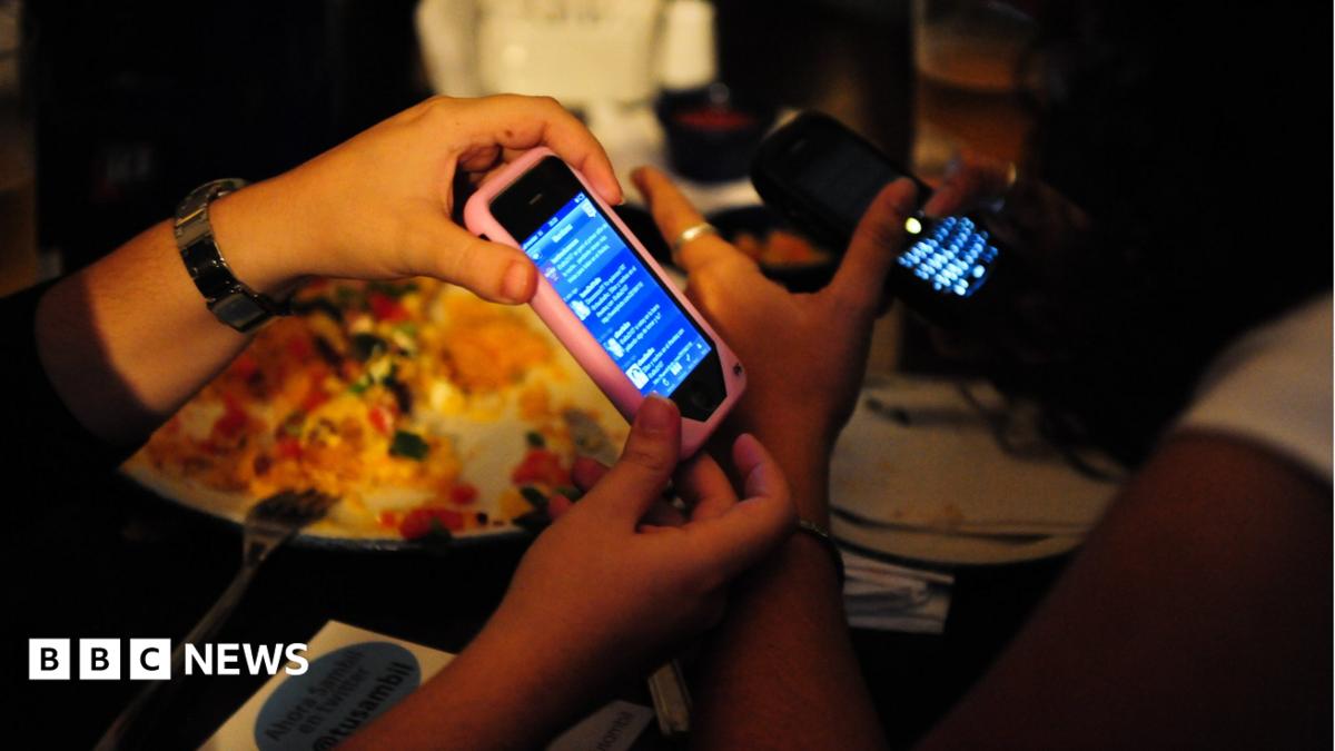 Twitter users: A guide to the law - BBC News
