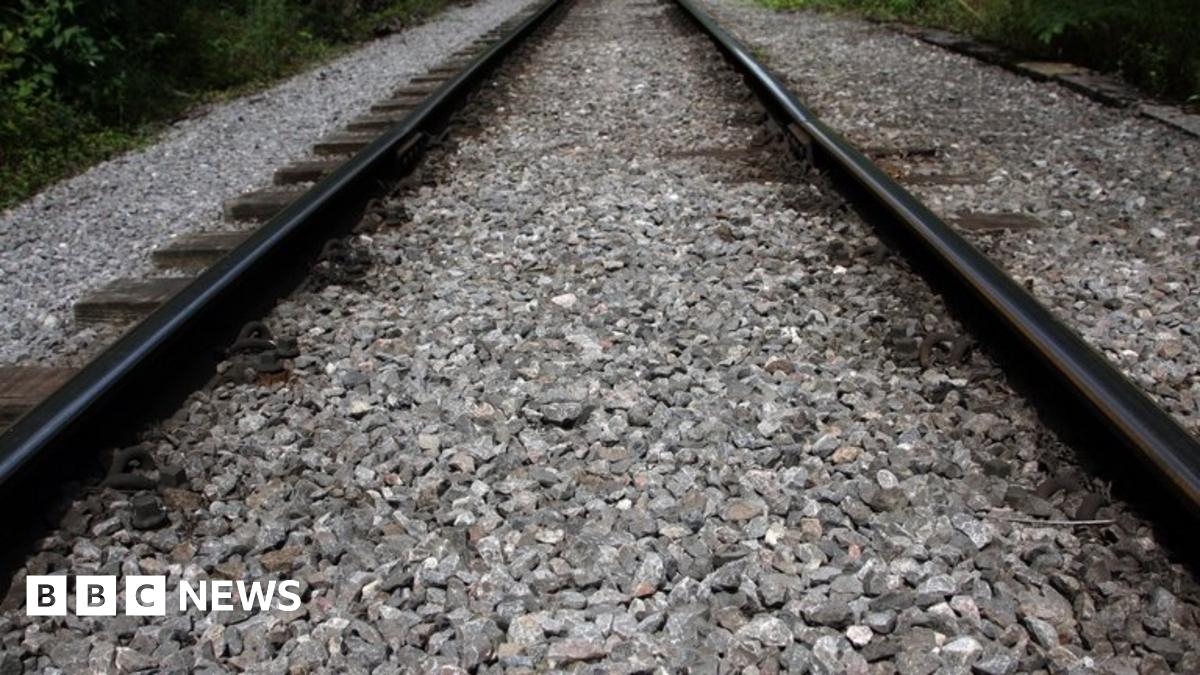 Lydney level crossing improvements begin - BBC News