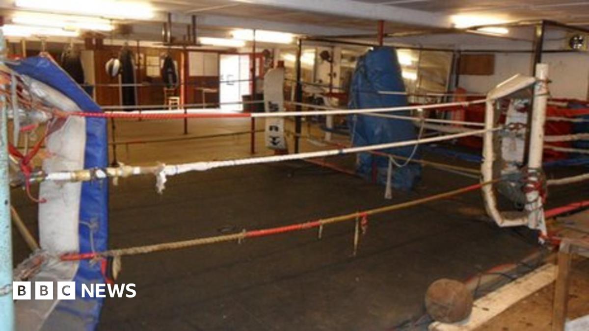 Droitwich Amateur Boxing Club to build new £200k gym - BBC News