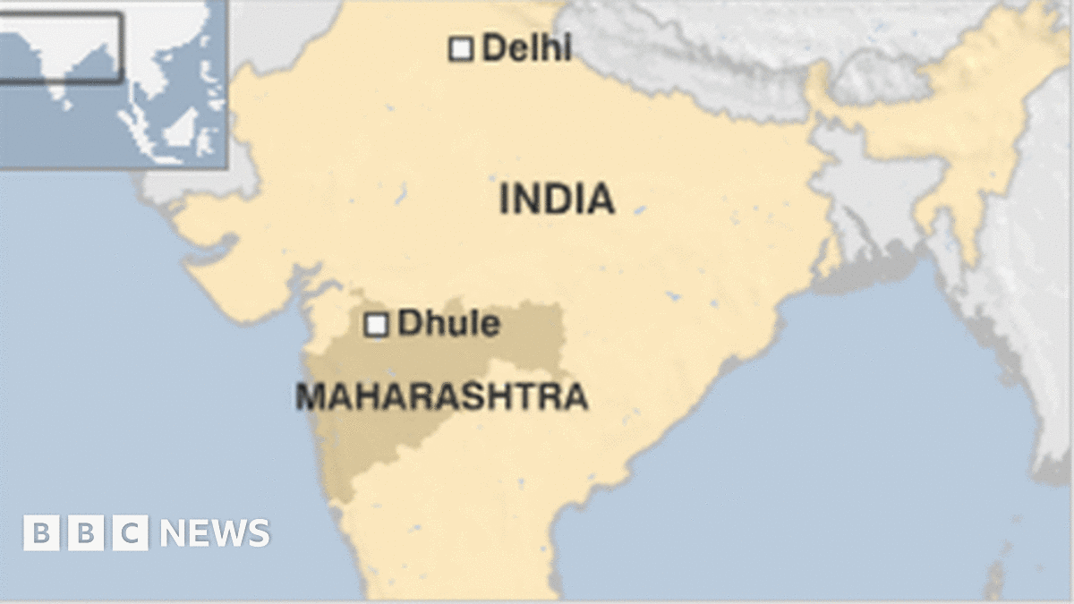 Dhule tension: Curfew in India town after clashes - BBC News