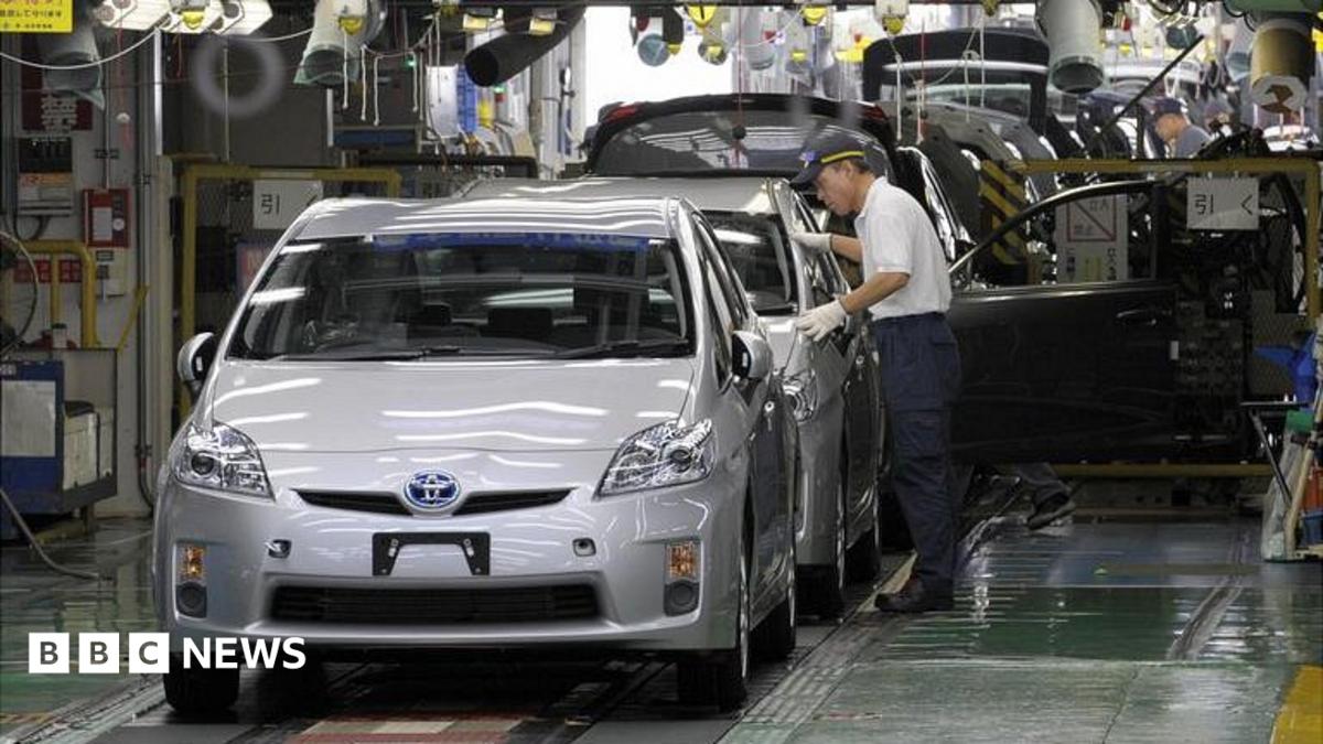 Japan car sales jump as industry recovers from tsunami - BBC News