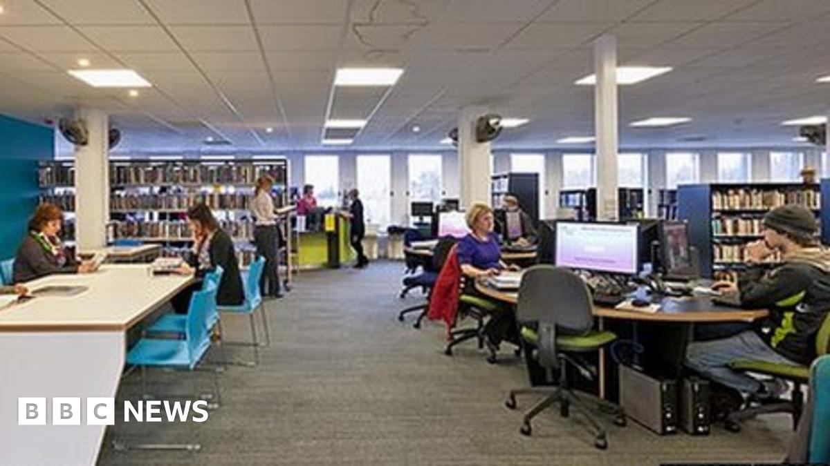 Refurbished Bracknell Library officially reopens - BBC News