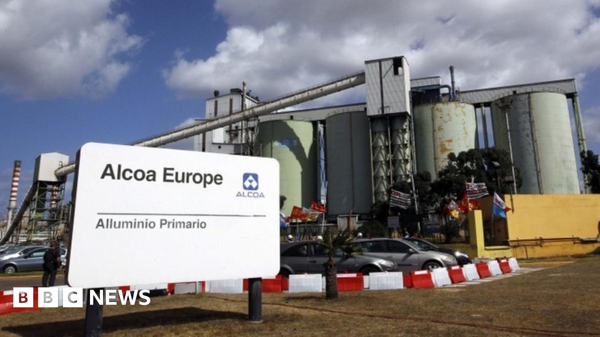 Alcoa expects brighter year ahead - BBC News