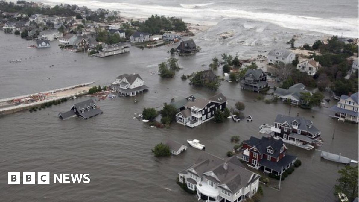 Sandy: New York devastation mapped - BBC News