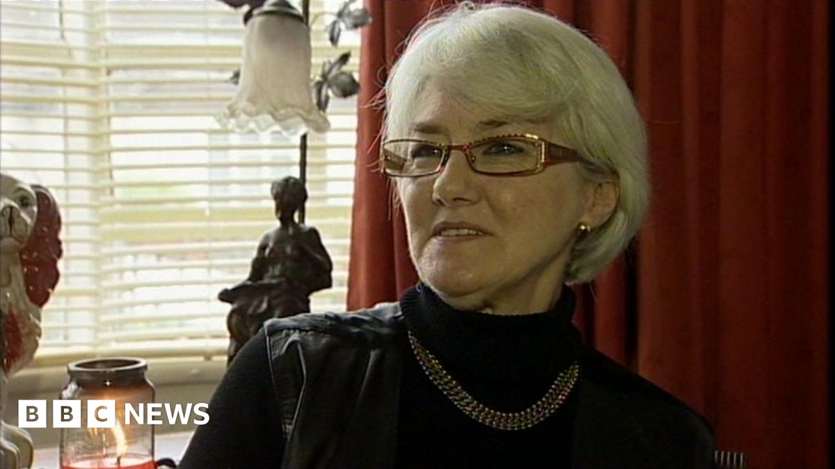 Susan Hatton refuses to pay parking fine for 'eight seconds' at bus ...