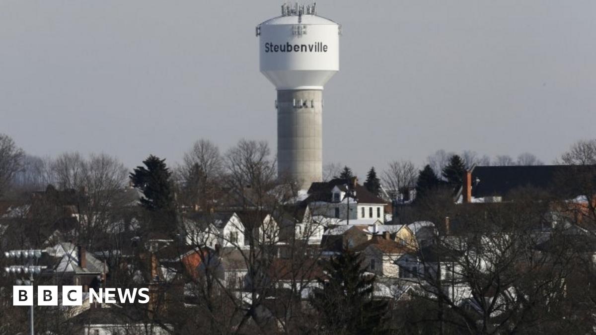Ohio tension rises over Steubenville rape case - BBC News