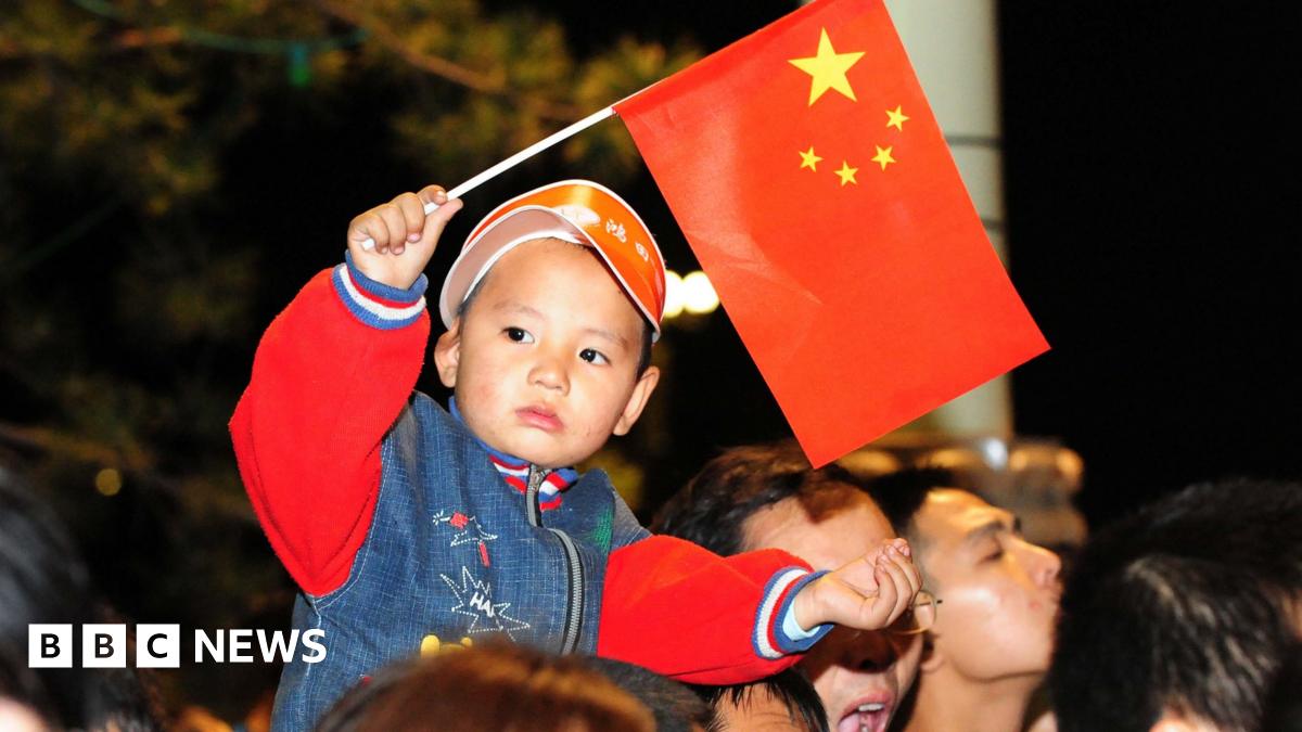 China's one-child policy impact analysed - BBC News