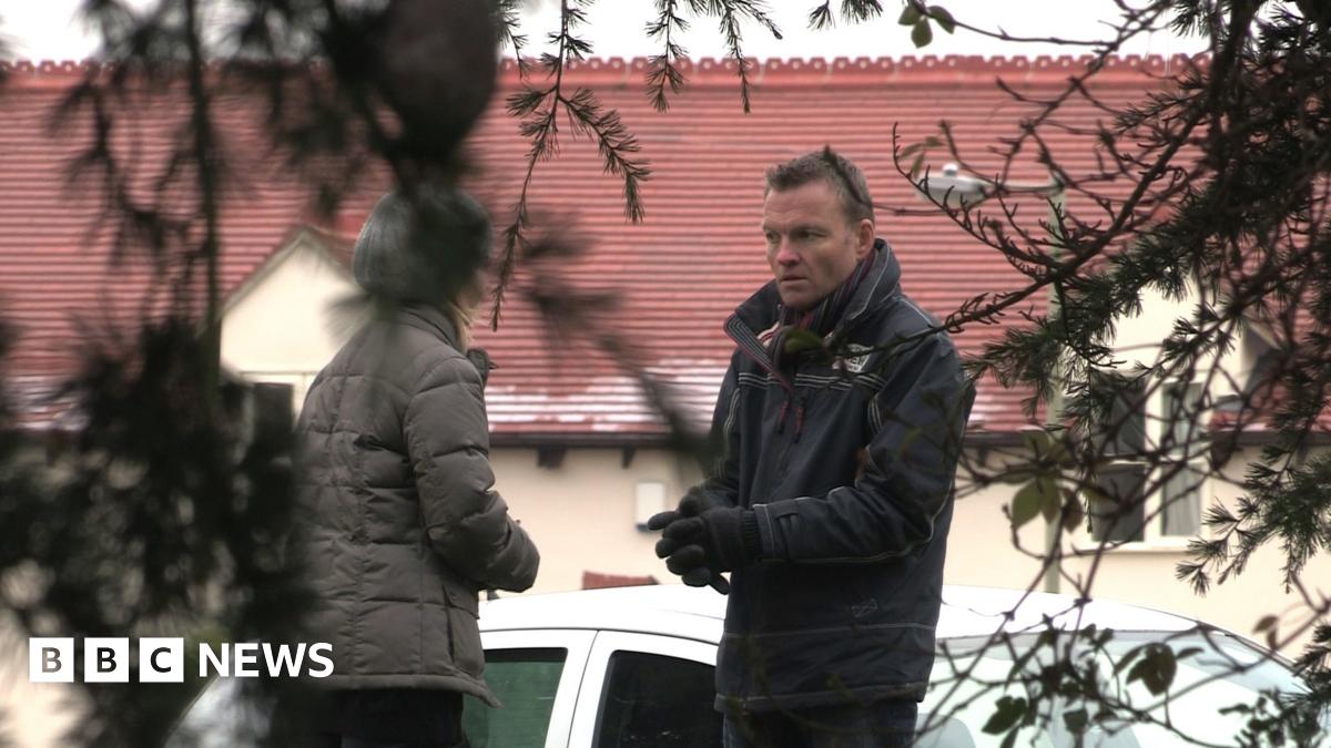 Chris Geiger: I went under cover to expose cancer claims - BBC News