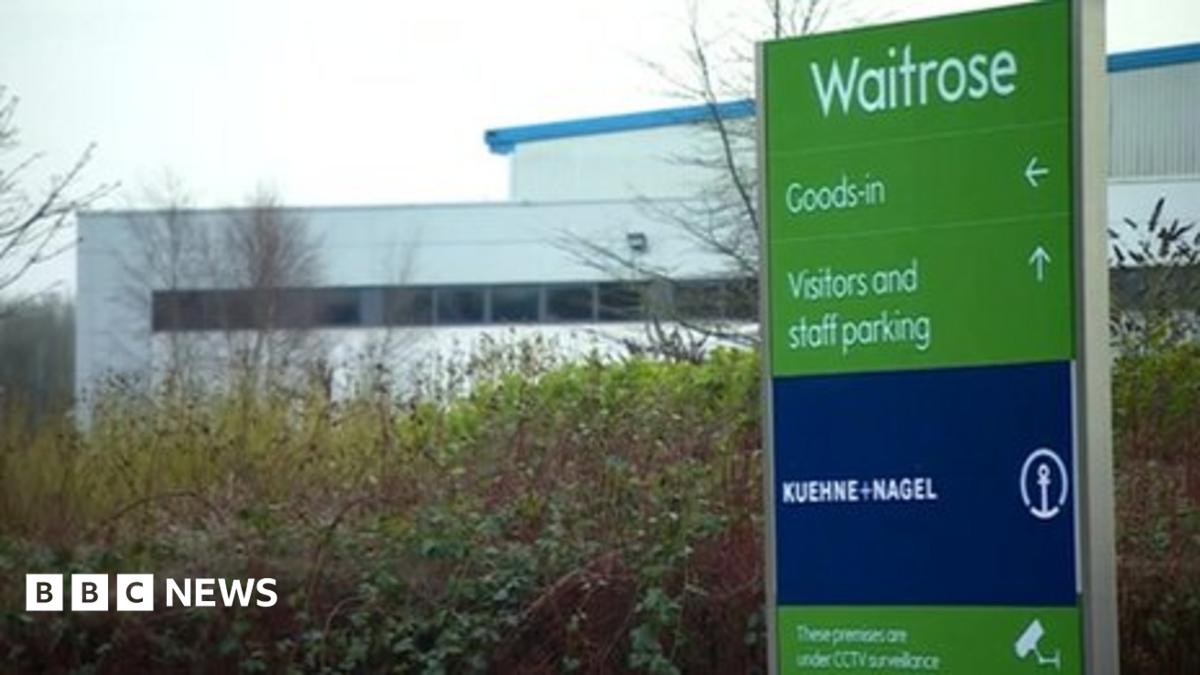 Waitrose ends Bardon distribution centre contract - BBC News