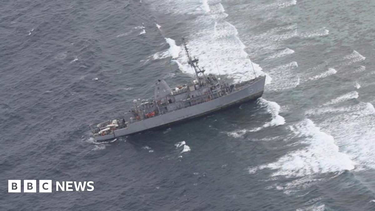 US Navy ship aground on Philippine Unesco coral reef - BBC News