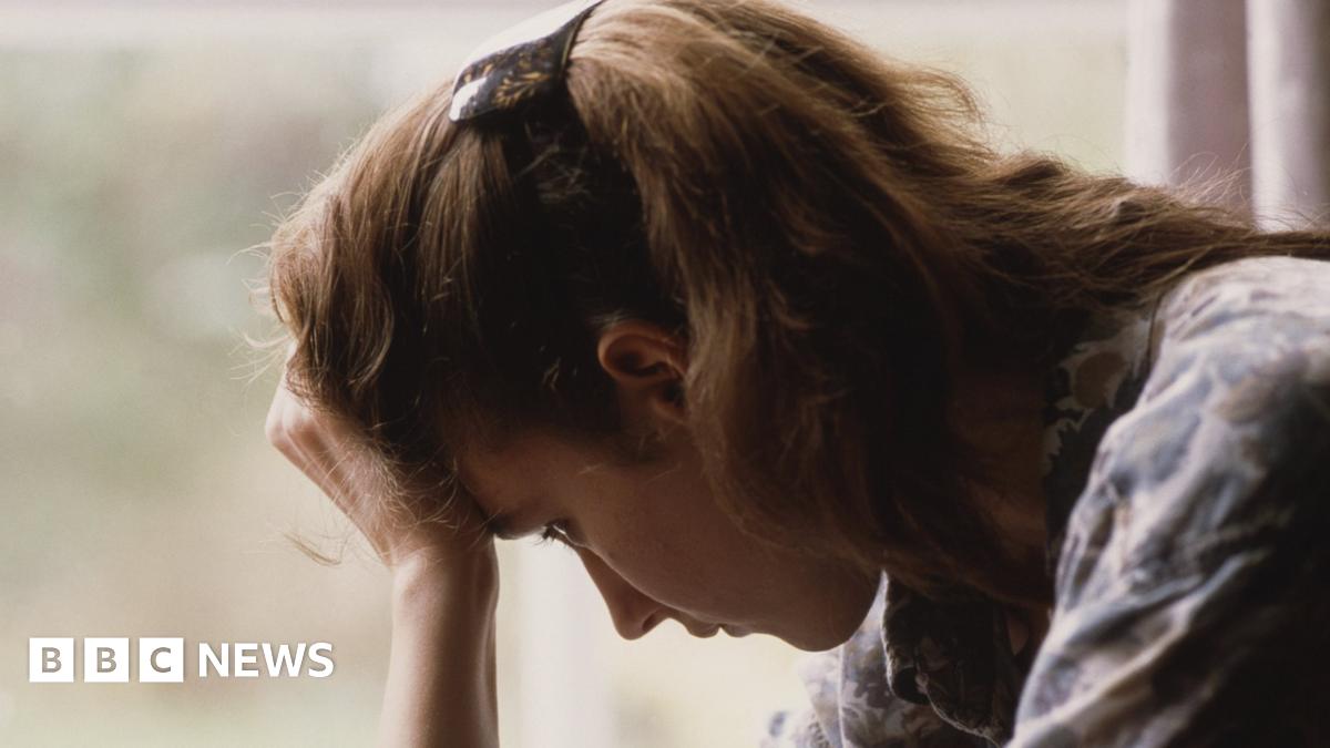 Self-help books 'treat depression' - BBC News