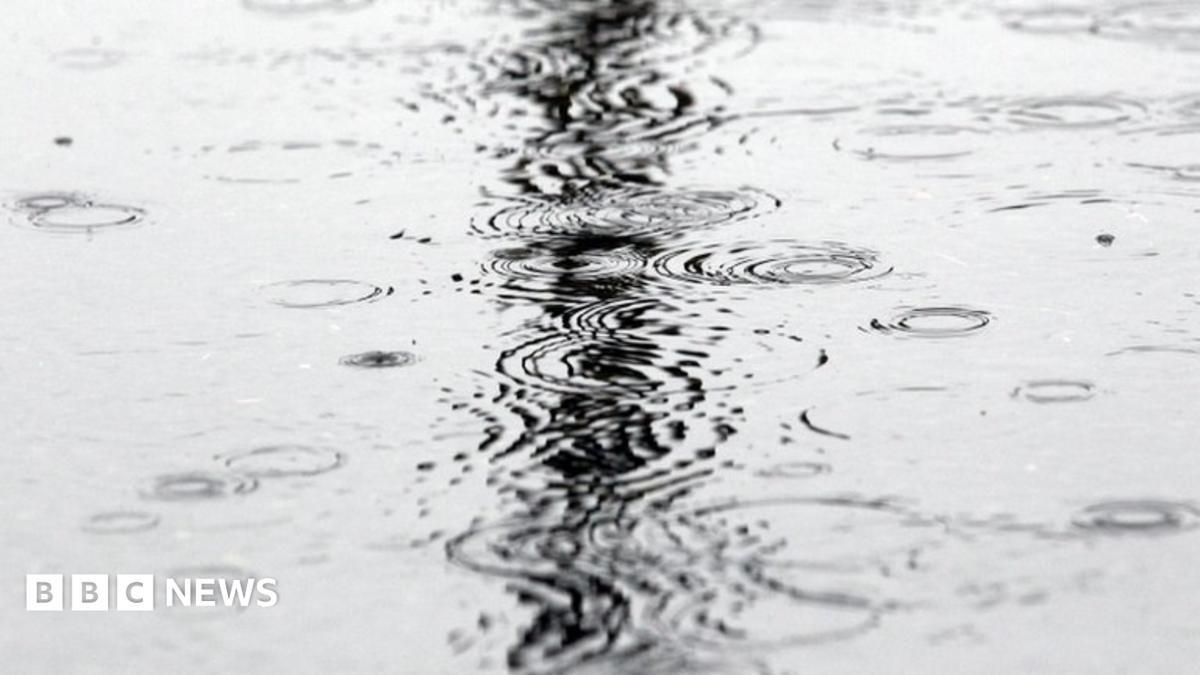 Inverness £16m flood scheme completed - BBC News