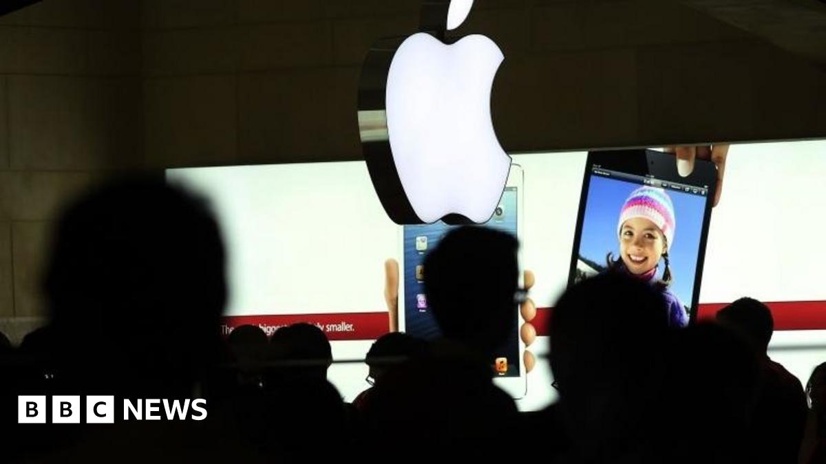 Apple revenues miss expectations as iPhone sales disappoint - BBC News