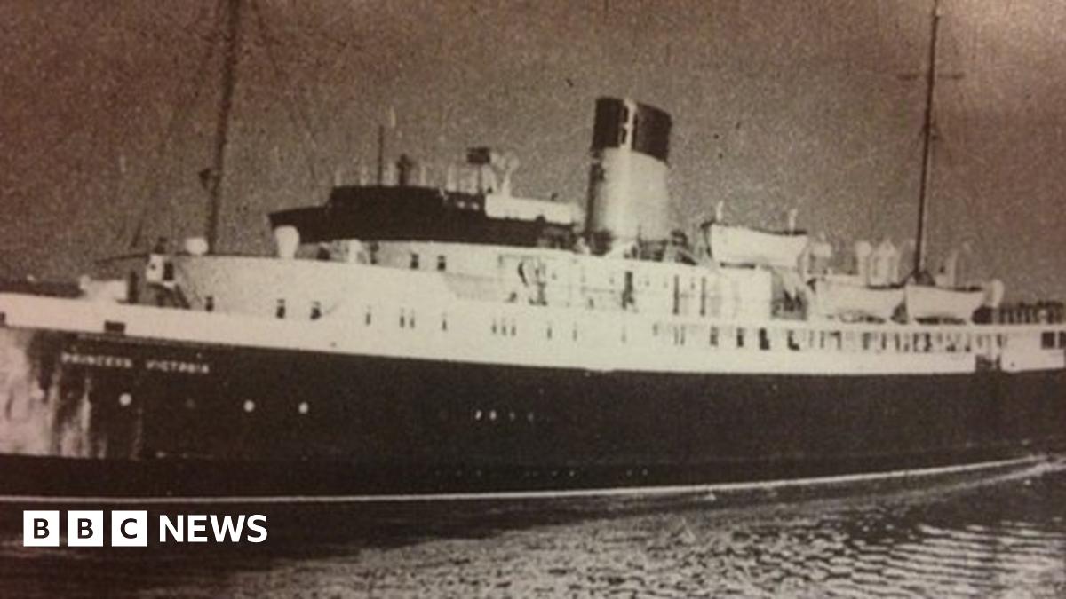 Princess Victoria sinking remembered 60 years on - BBC News