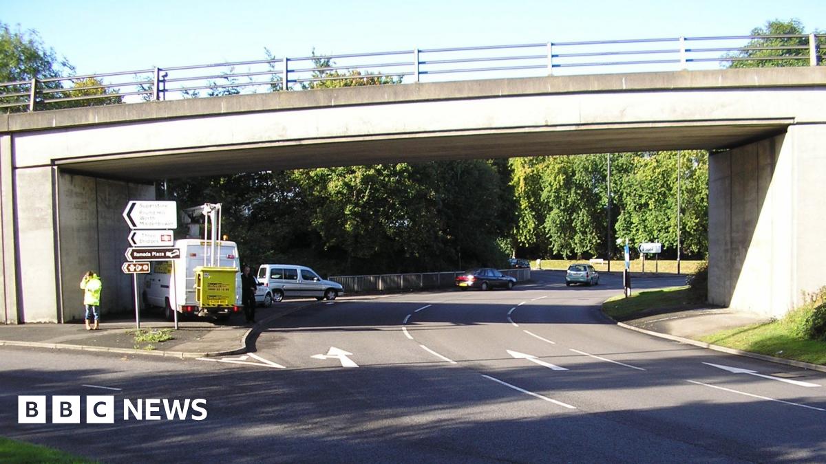 West Sussex council to repair ageing Hazelwick flyover - BBC News