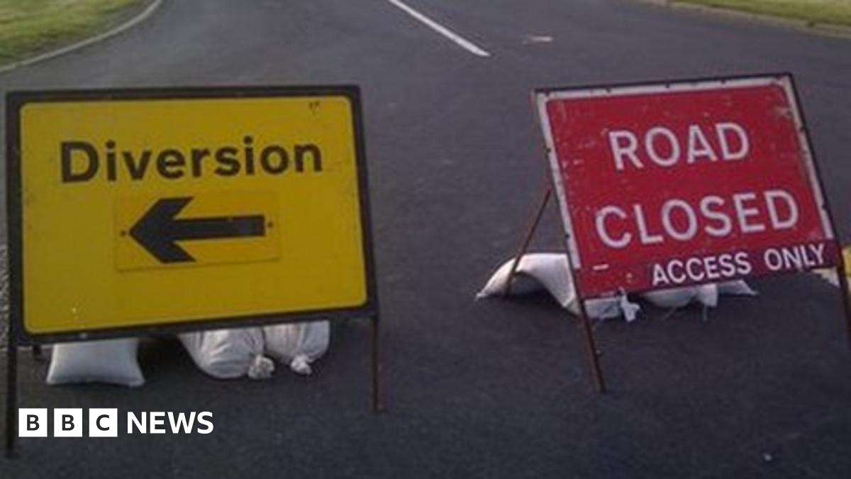 Police name A57 Worksop lorry crash driver - BBC News