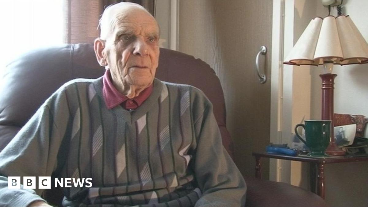 Princess Victoria cook's shift change saved his life - BBC News