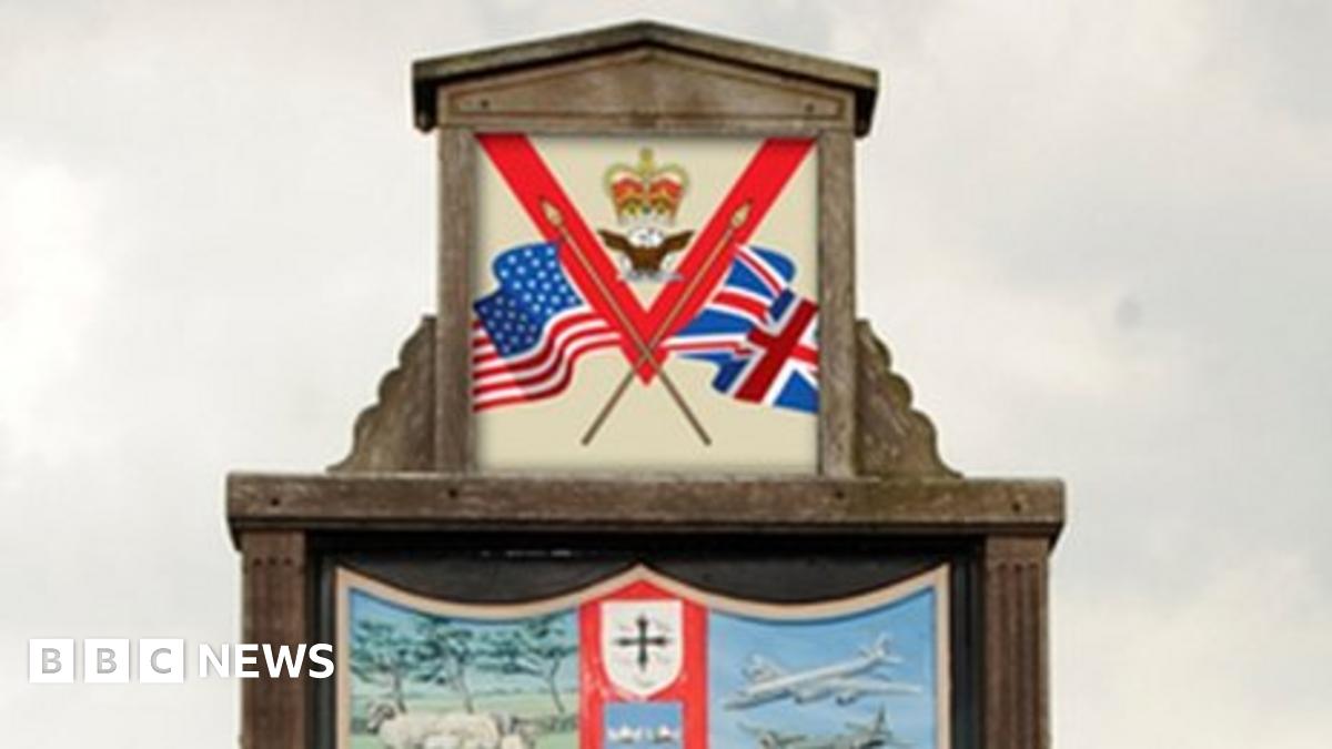 New Beck Row sign promotes US relations with Suffolk village - BBC News