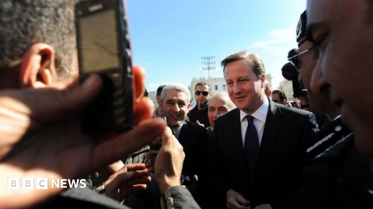 We want to stand with you, David Cameron tells Libya - BBC News
