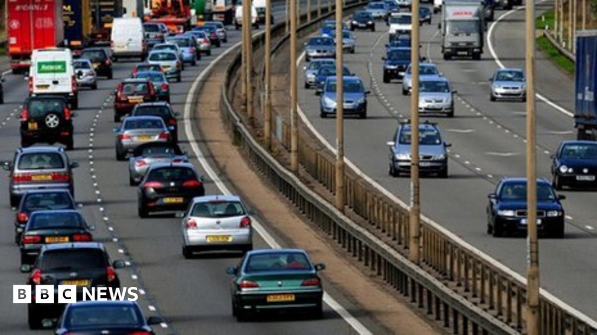 Birmingham motorway congestion 'harming economy' - BBC News