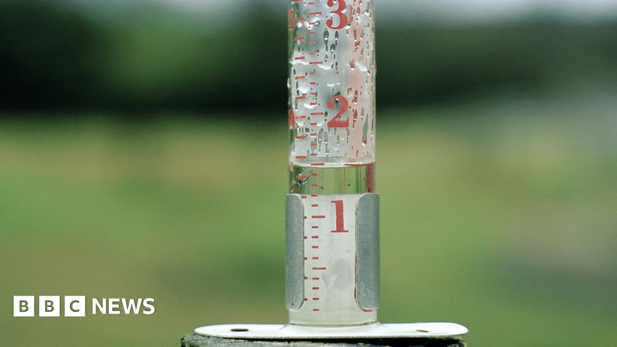 Rain tracked with mobile network - BBC News