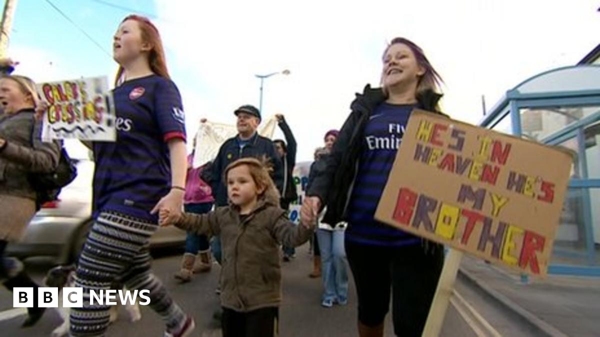 Caleb Hollow road death prompts Hayle road improvements - BBC News