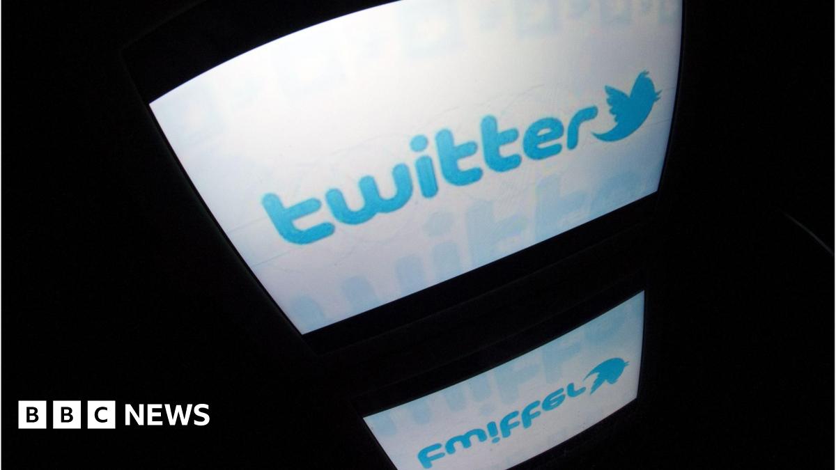 Twitter: Hackers target 250,000 users - BBC News