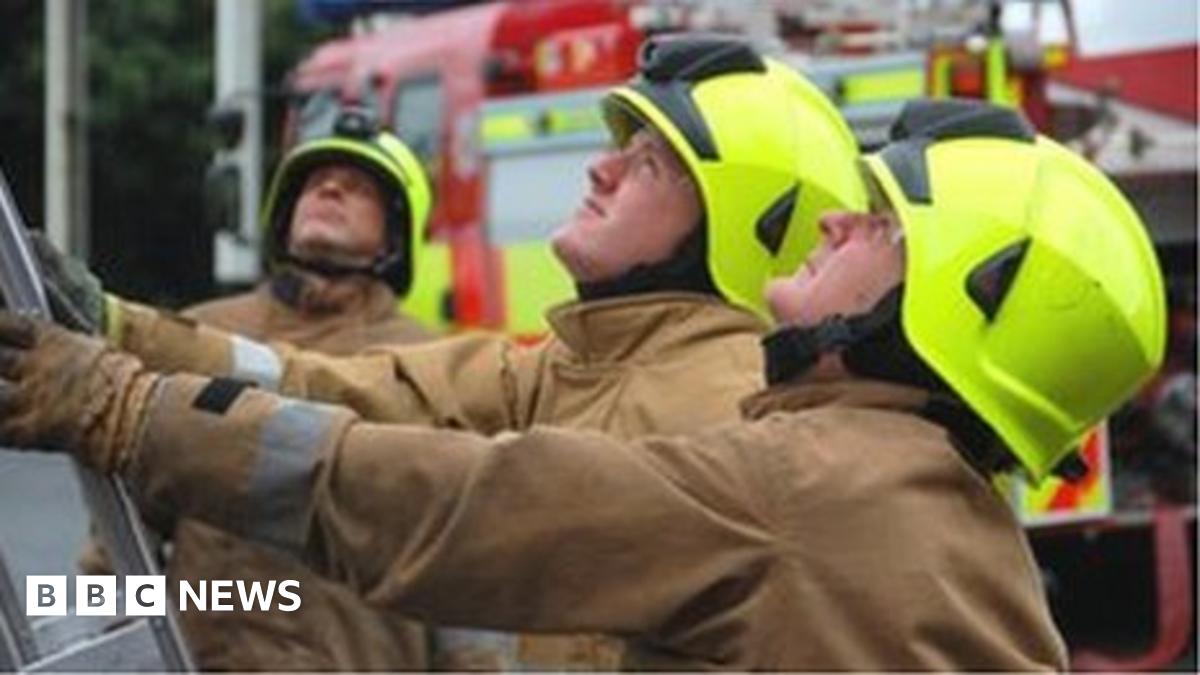 Man suffers 5% burns in East Lothian fire - BBC News