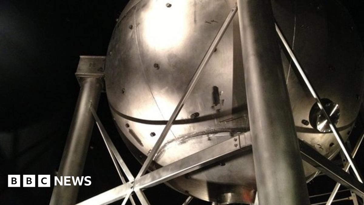 Dark Matter: Experiment to shed light on dark particles - BBC News