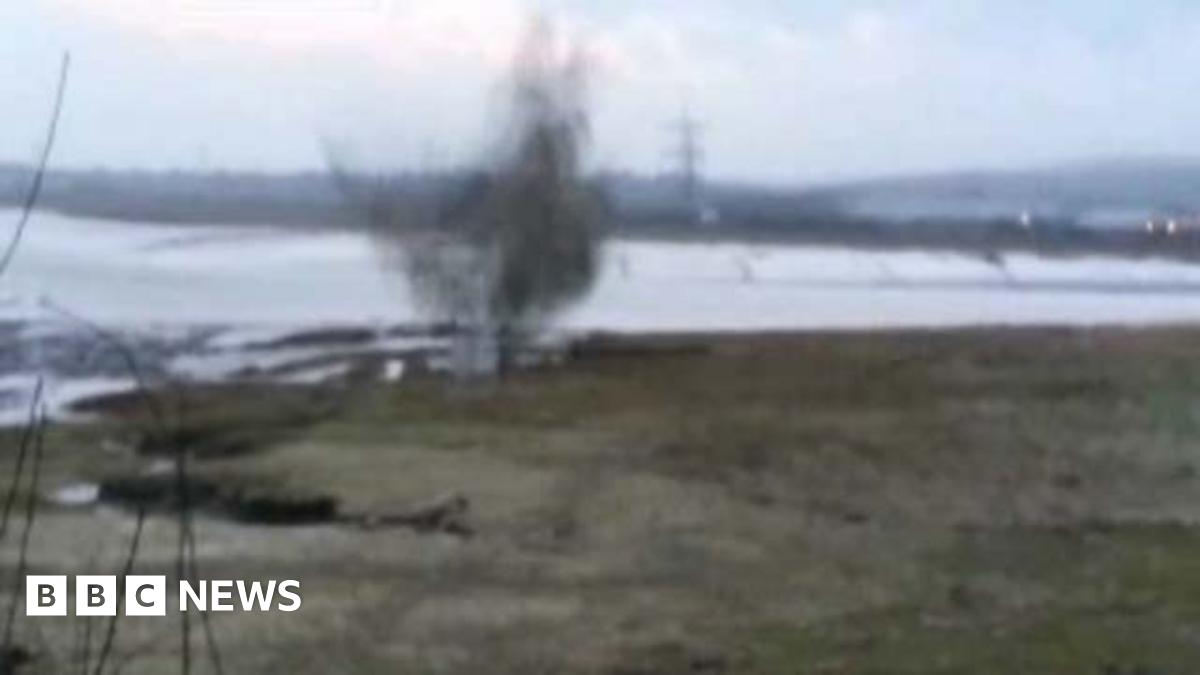 Artillery shell blown up at Beachley Point near Chepstow - BBC News
