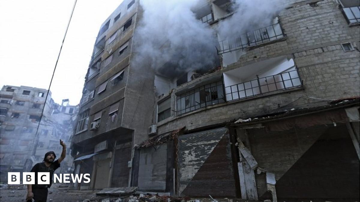 Syria capital Damascus sees heavy Jobar fighting - BBC News