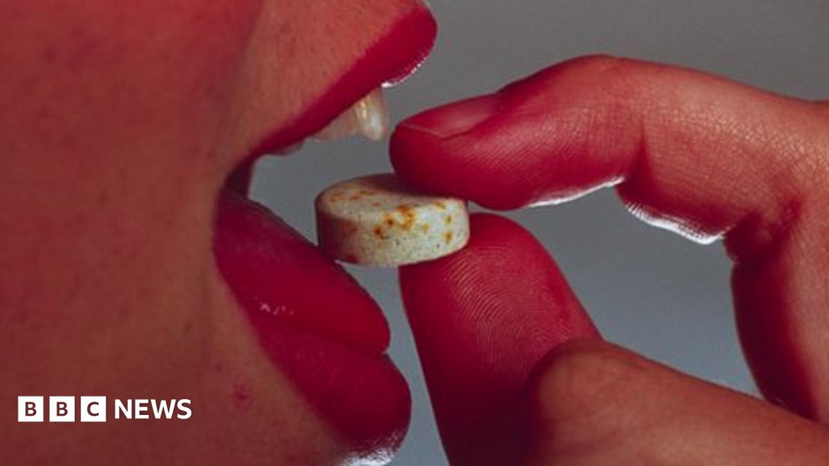 Zinc 'keeps immune system in check' - BBC News