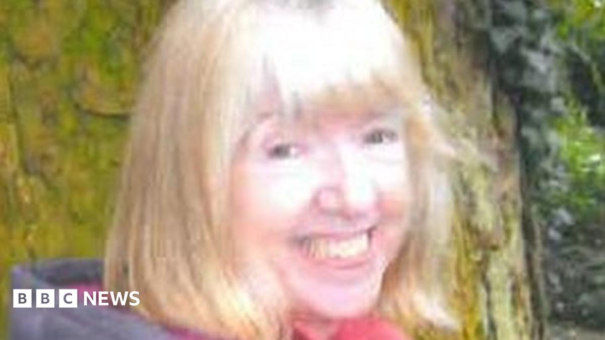 Missing Barbara Colling: Body found on North York Moors - BBC News