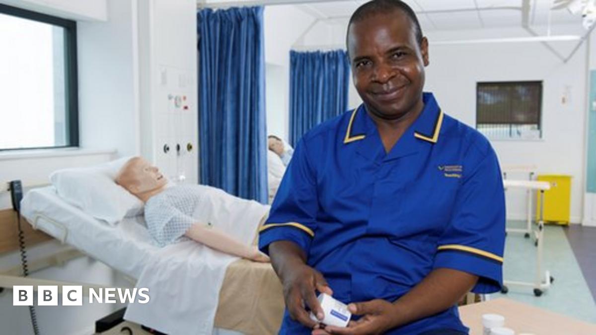 Family sugar remedy tested for healing people's wounds - BBC News