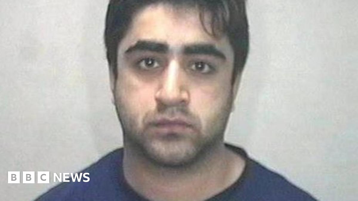 Subhan Anwar murder: Inmates jailed for life - BBC News