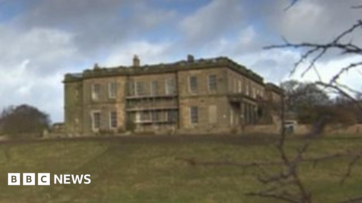 Criticism over £240,000 sale of Windlestone Hall - BBC News