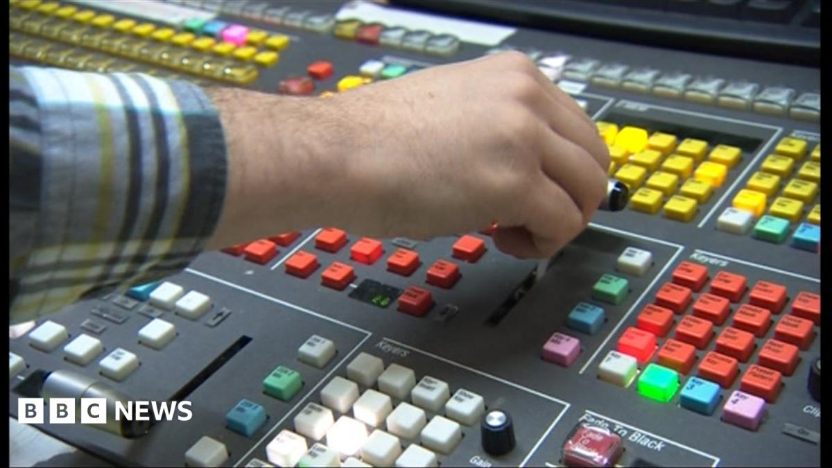 Leeds local TV licence announced - BBC News