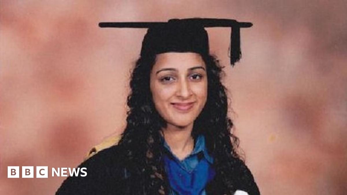 Denham 'crash for cash' men jailed for Baljinder Gill death - BBC News