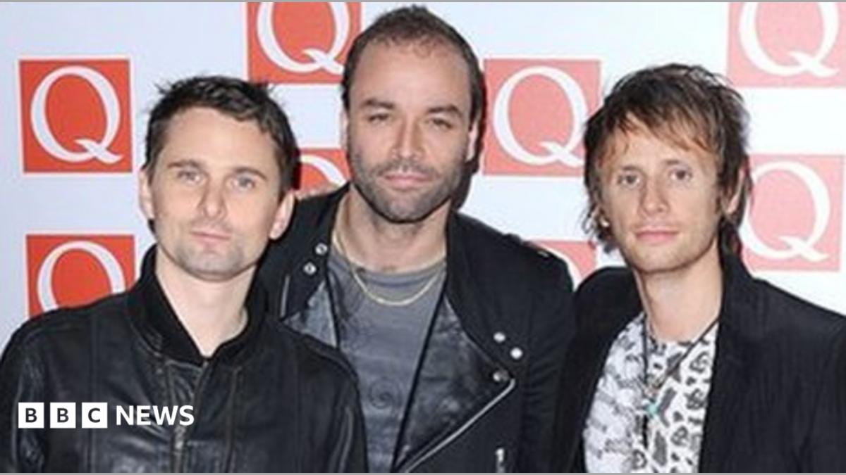 Muse headline intimate gig before Brit Awards - BBC News