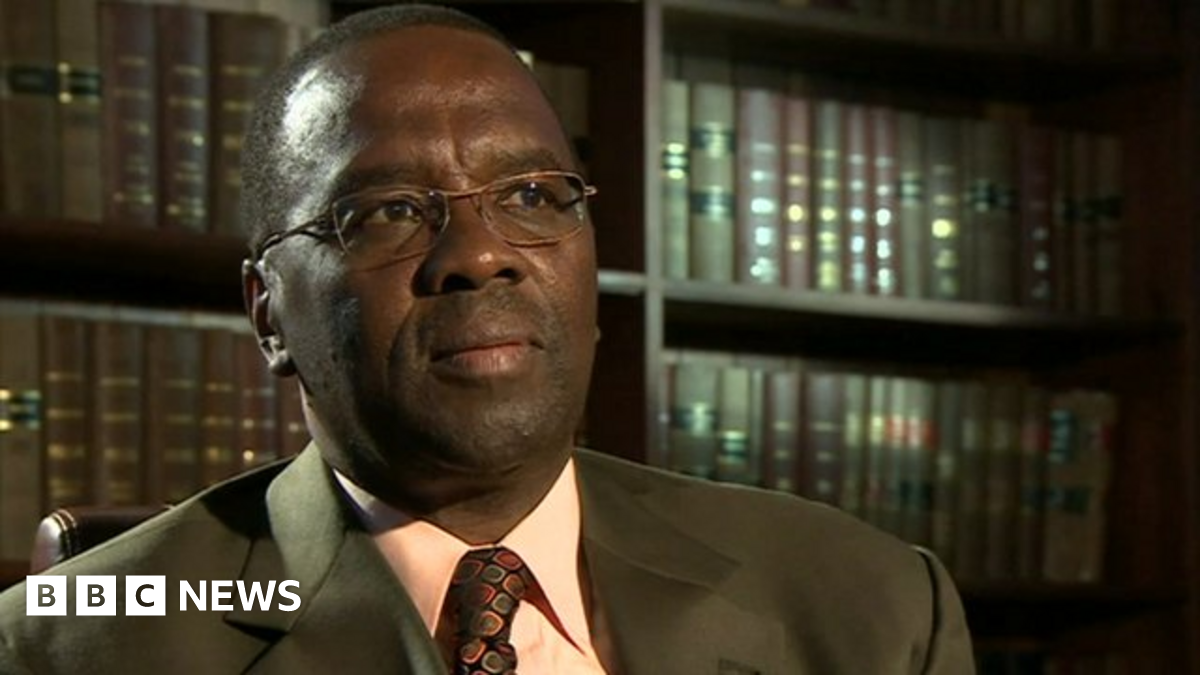 Kenya's Willy Mutunga 'threatened' over Kenyatta case - BBC News