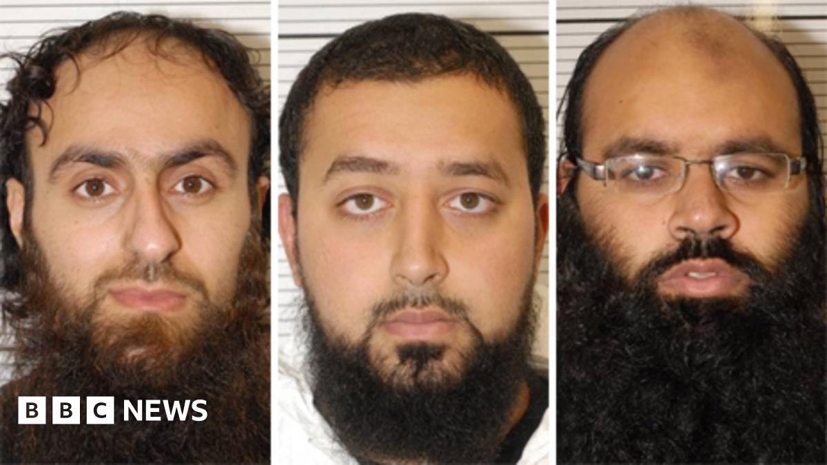 Terror plot: Jail terms for Birmingham bomb plotters - BBC News