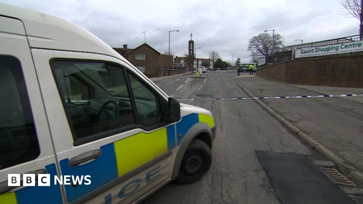 Man in court over Sheffield stabbing murder - BBC News