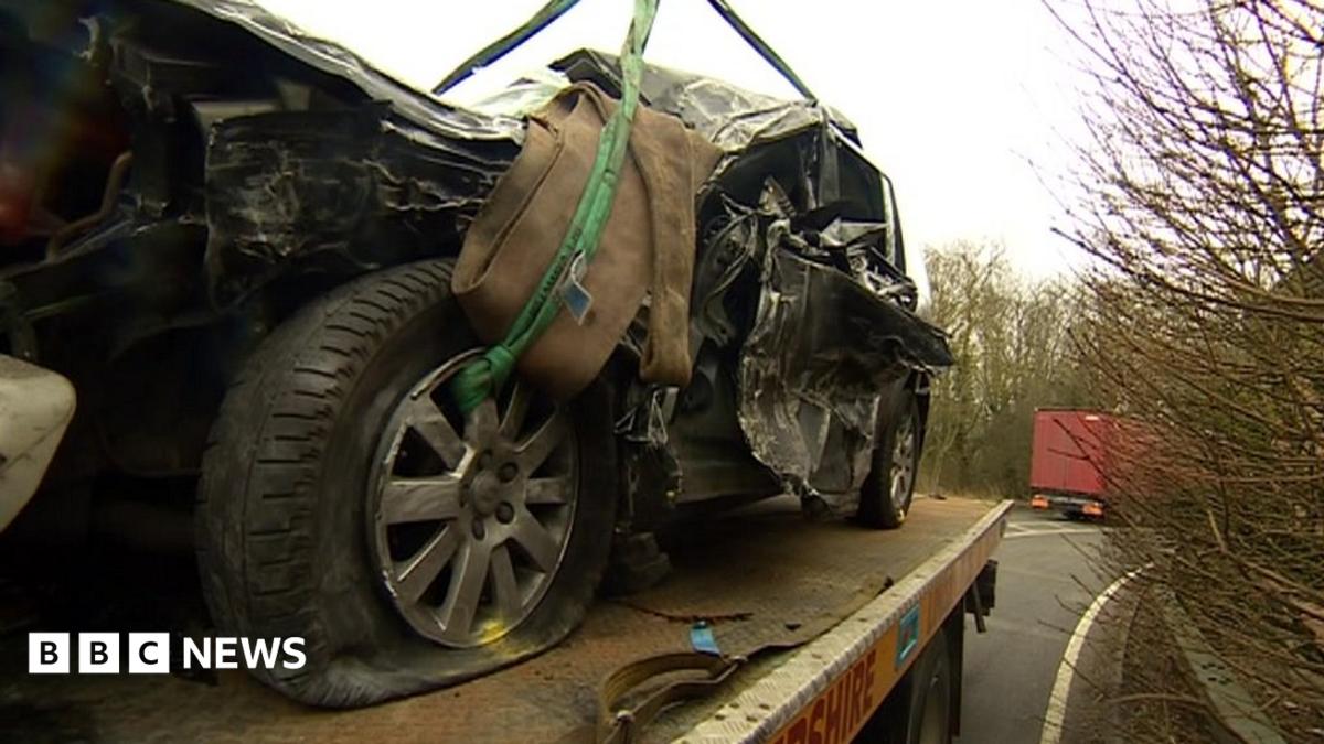 Leicestershire crash victim named by police - BBC News