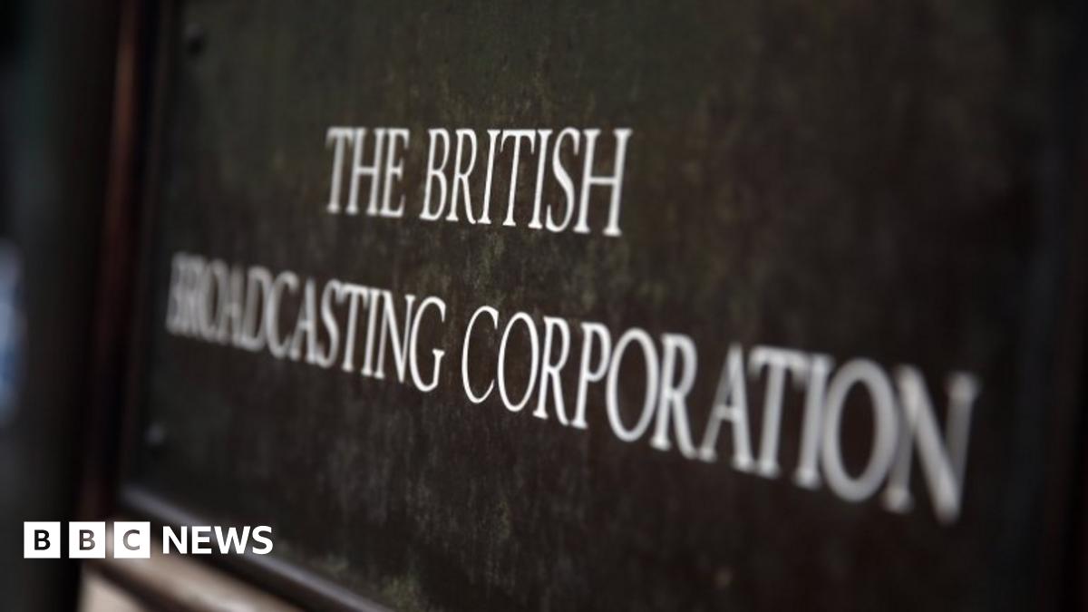 BBC World Service shortwave radio blocked in China - BBC News