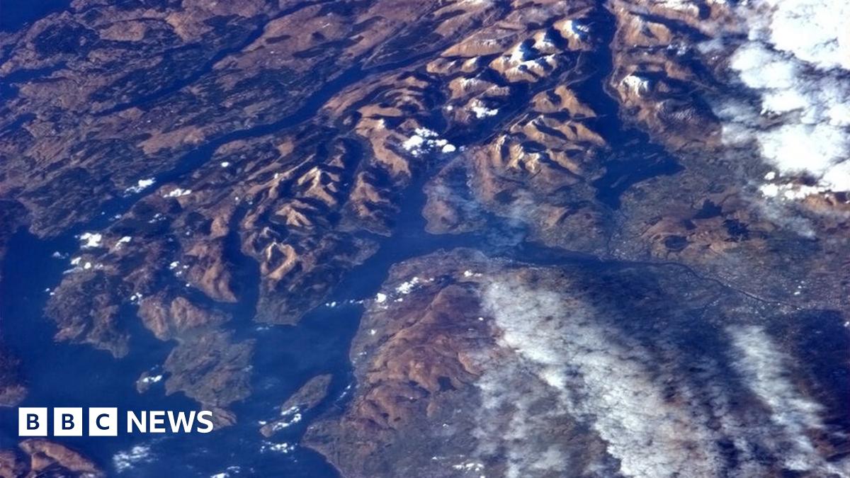 In pictures: Astronaut snaps Scotland from space - BBC News