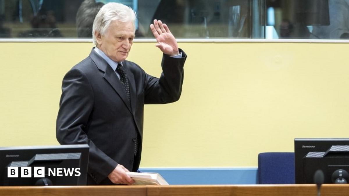 Momcilo Perisic: Yugoslav army chief conviction overturned - BBC News