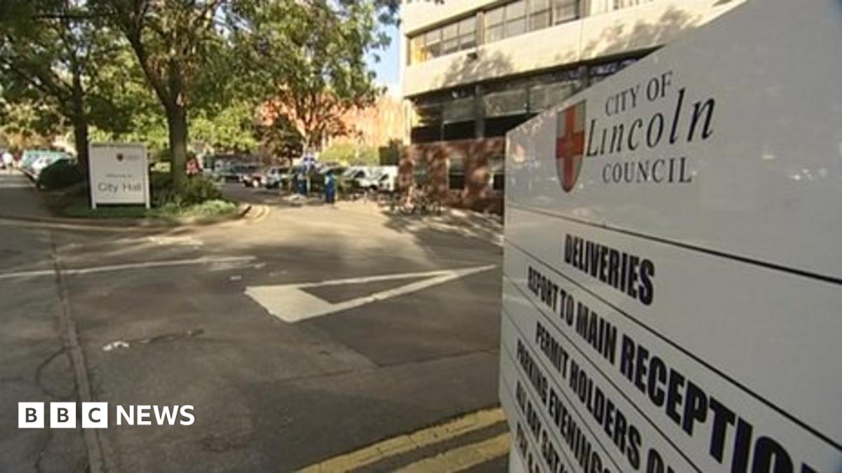 Most councils in Lincolnshire opt to raise council tax - BBC News