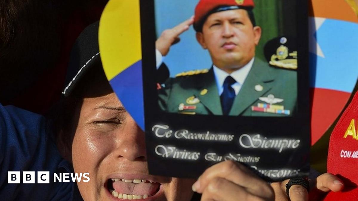 In pictures: Hugo Chavez funeral - BBC News