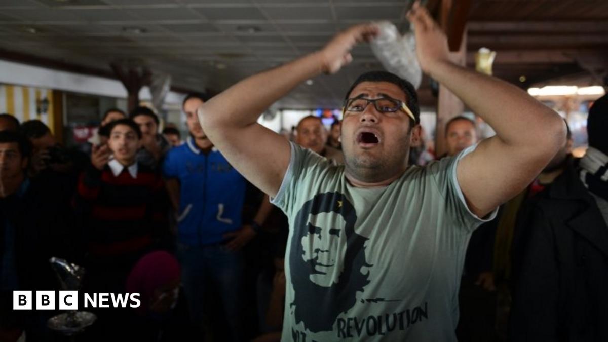Egypt court backs Port Said football riot death sentences - BBC News